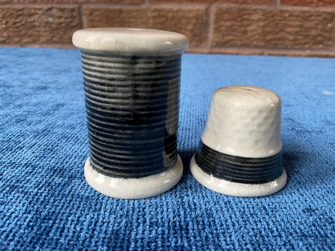 Thimble and Thread Salt and Pepper Shakers Sewing Salt and Pepper ...