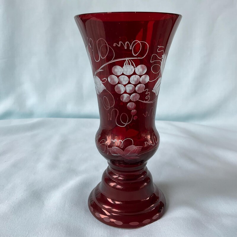 Ruby Red Vase - Etsy