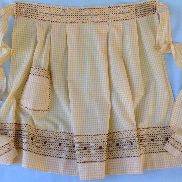 Gingham Apron - Etsy