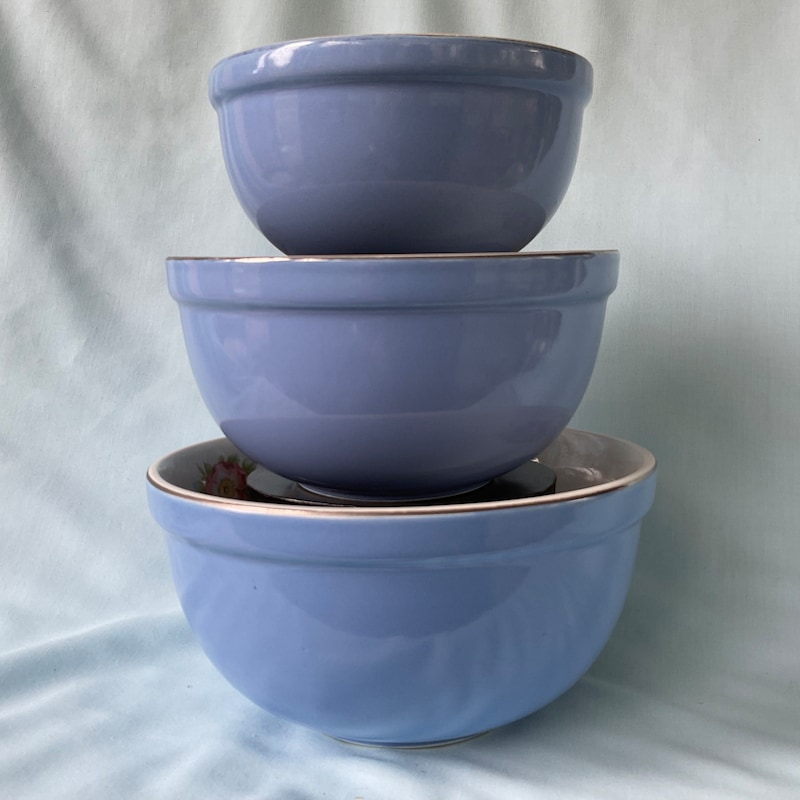Vintage Mixing Bowls - Etsy