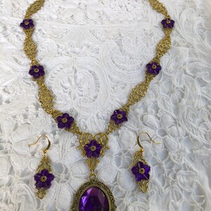 VICTORIAN Style Flower Filigree DEEP PURPLE Acrylic Crystal - Etsy