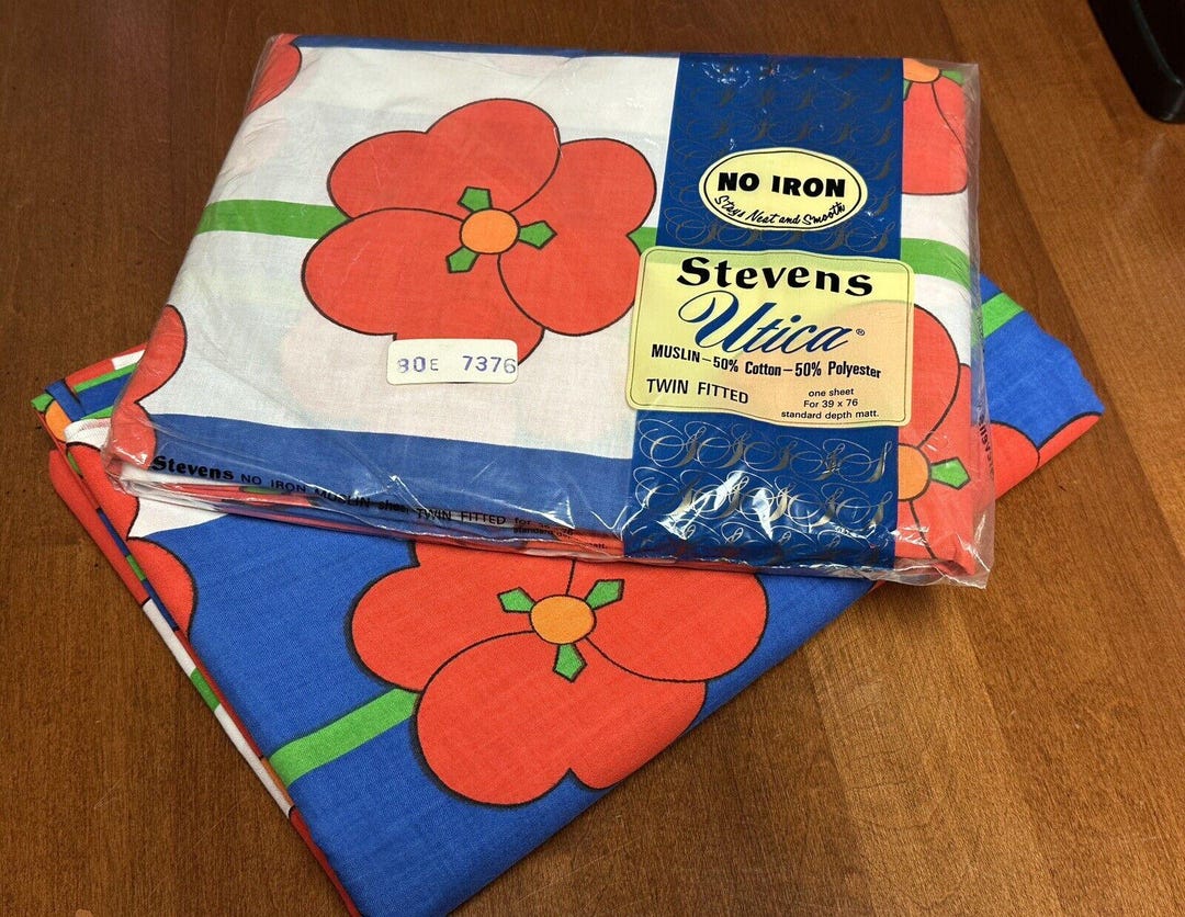 Stevens Utica Mod Big Bold Red Flower Gazebo Twin Sheet Set Unused ...
