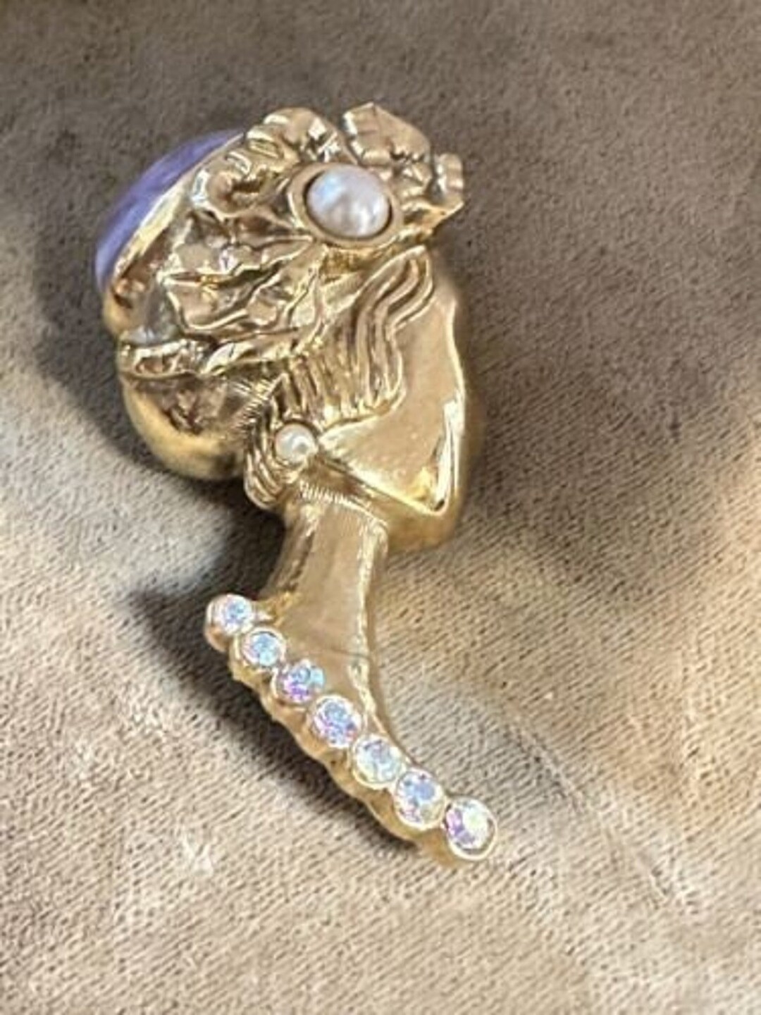 1928 Jewelry Gold Tone Retro Lady Brooch Pin - Etsy