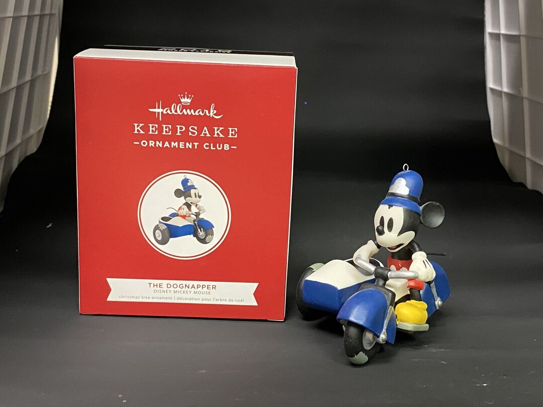 Hallmark 2019 Member Exclusive the Dognapper Disney Mickey Mouse ...
