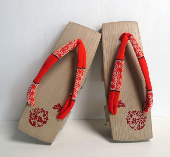 vintage japanese wooden clogs - Gem