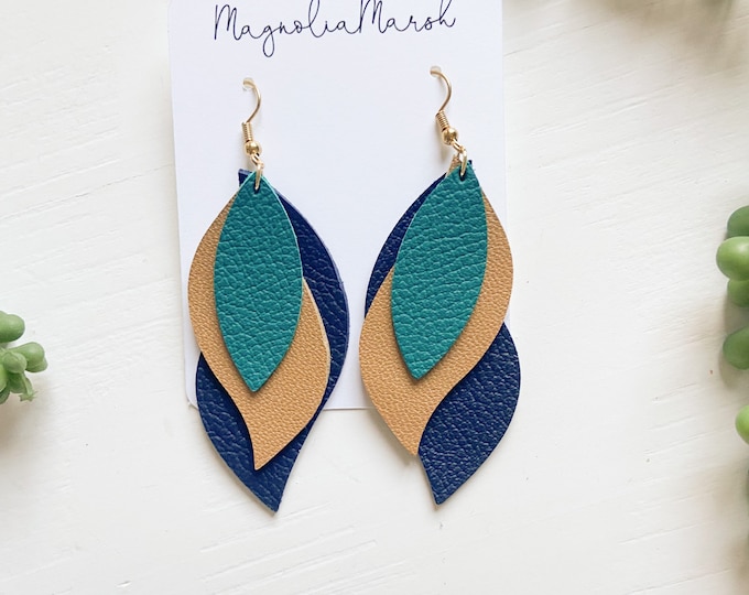 Seahawk Hat or Infinity Scarf, Uncw-themed, Hand-crocheted - Etsy