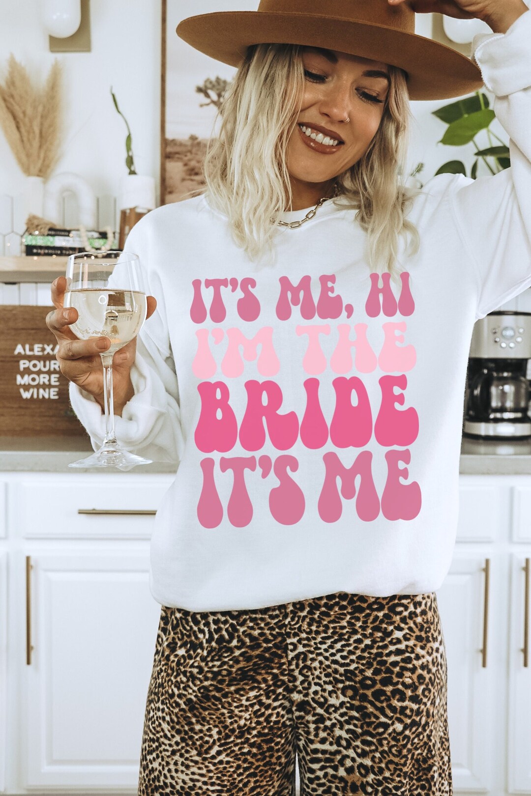 Its Me Hi Im the Bride, Gift for Bride, Engagement Gift, Bride ...