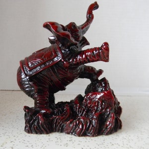 B11 - Vintage Resin Elephant - Etsy