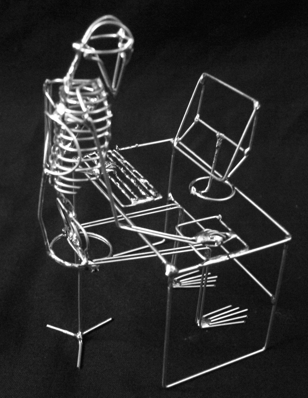 Handmade Wire Sculpture Desk Décor – Artistic Wire Models of PC, LAPTOP ...