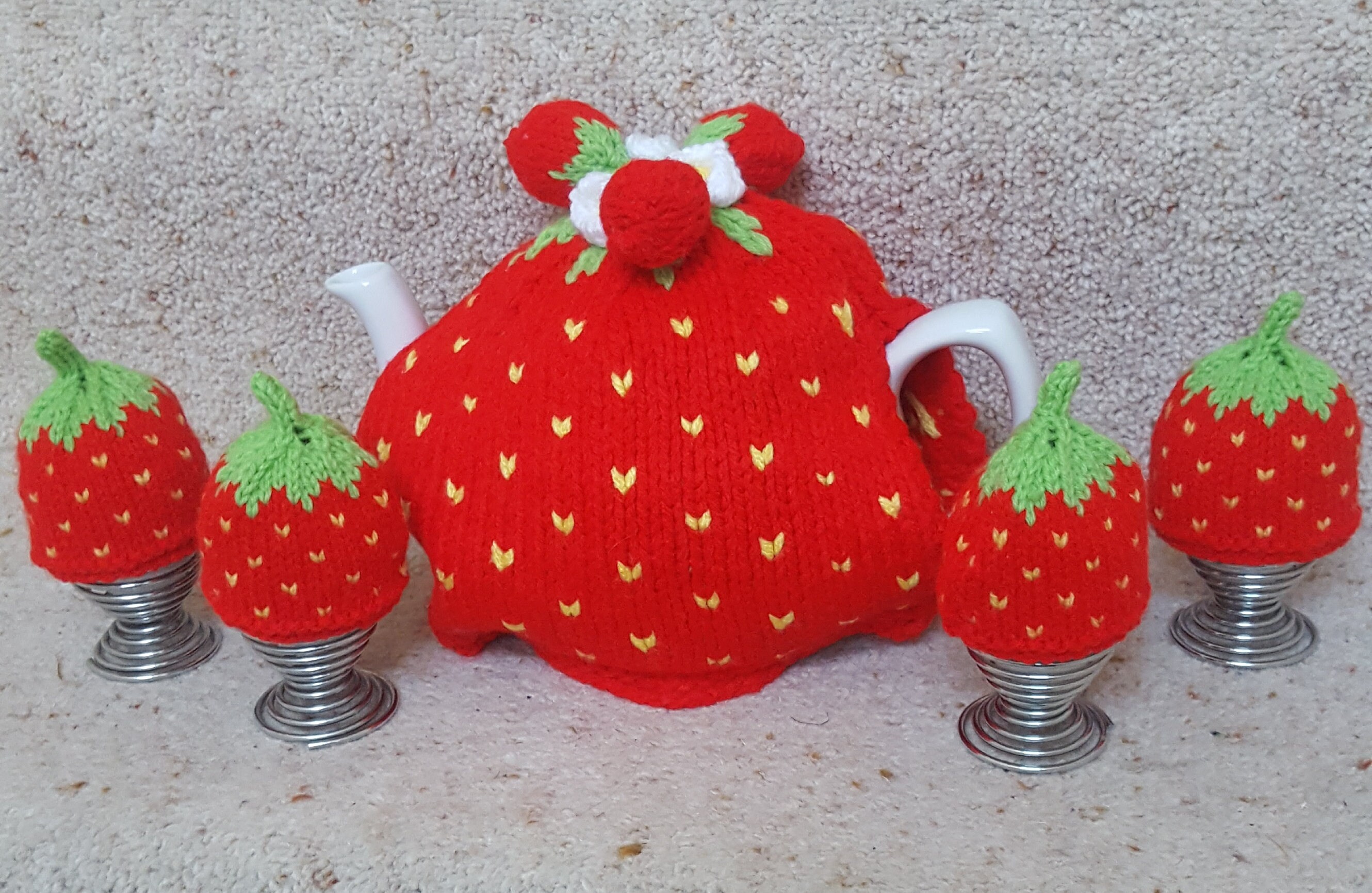 Heritage Collection Bundle; Hand-knitted Strawberry Tea Cosy, Mug Cosy ...