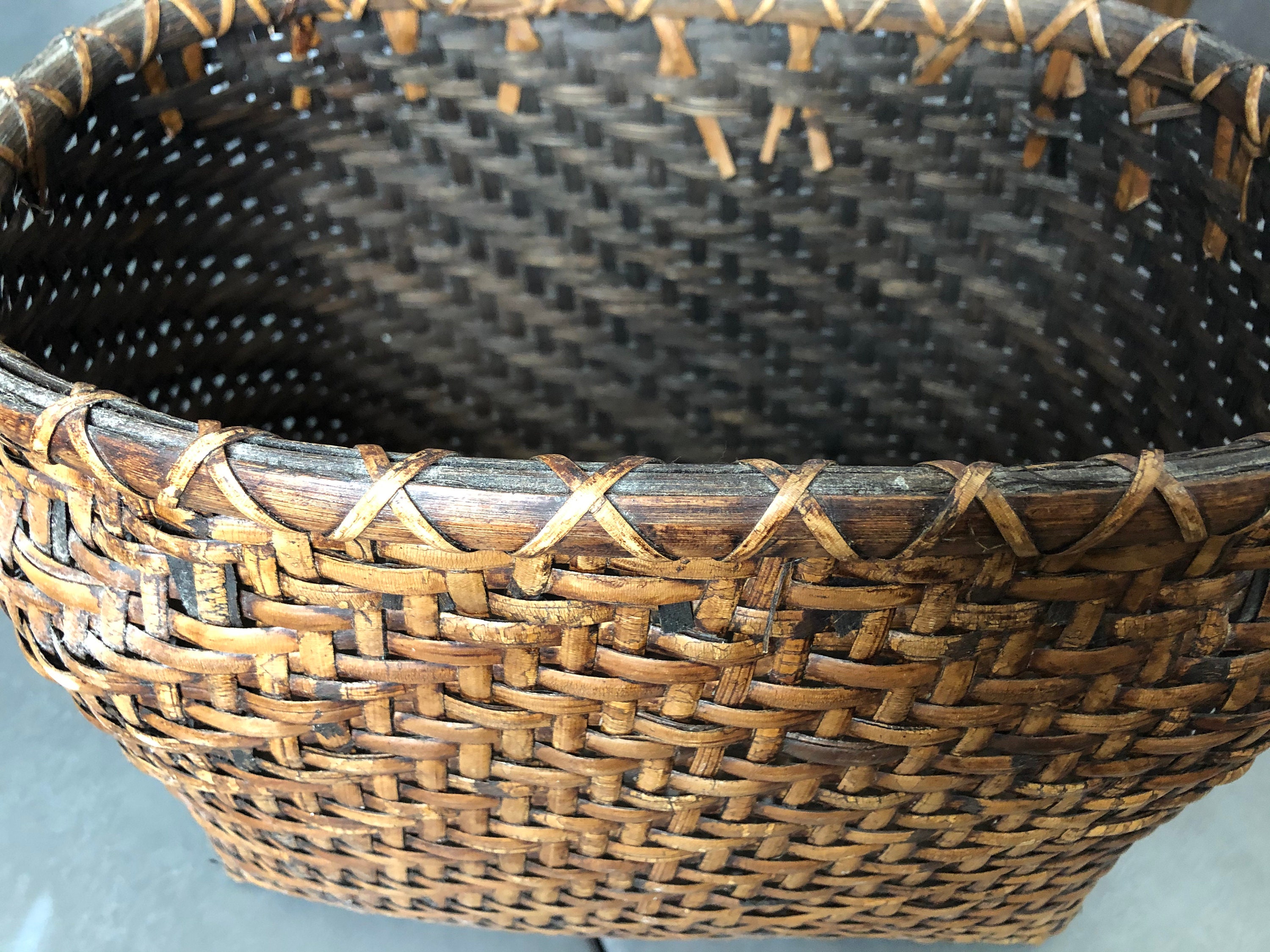VINTAGE Hand Woven Flat Reed Basket - Etsy