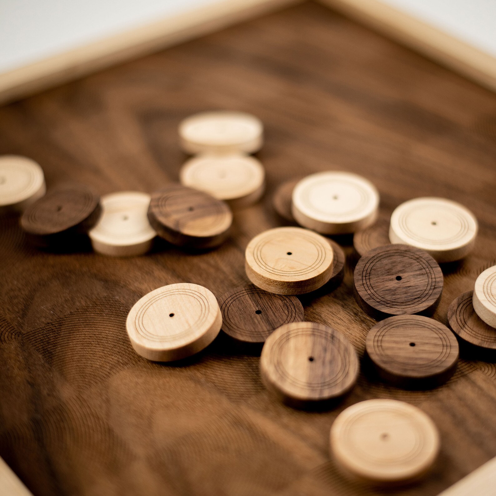 Handmade Walnut Checkers Set: Contemporary Maple Frame Board Game - Etsy