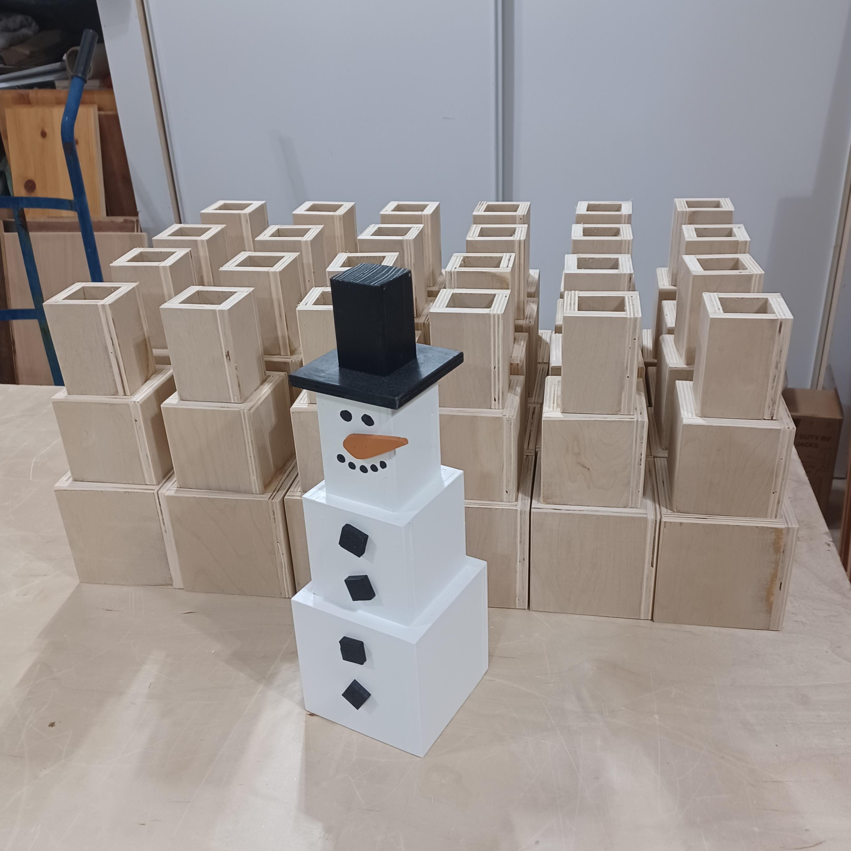 Easy DIY Small Plywood Snowman Plan: Fun Beginner Woodworking Project ...