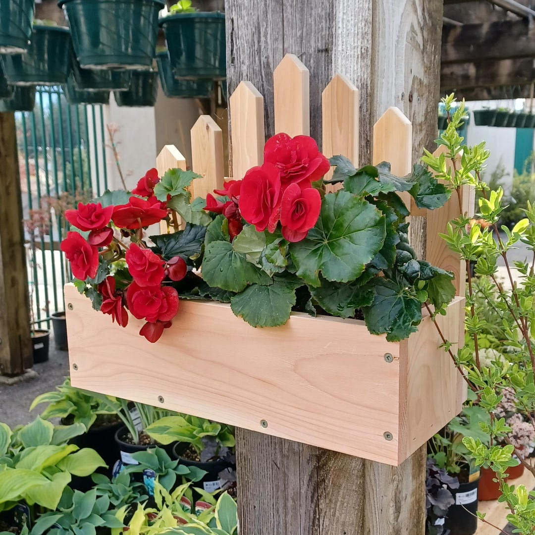 DIY Cedar Picket Fence Planter Box Plan: Beginner Woodworking Project ...