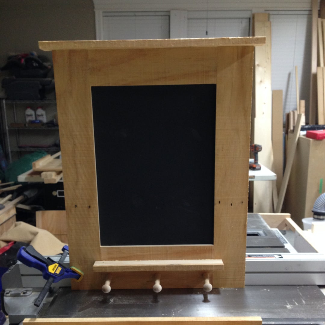 DIY Rustic Farmhouse Chalkboard Plans: Scrap Wood Message Board (PDF ...