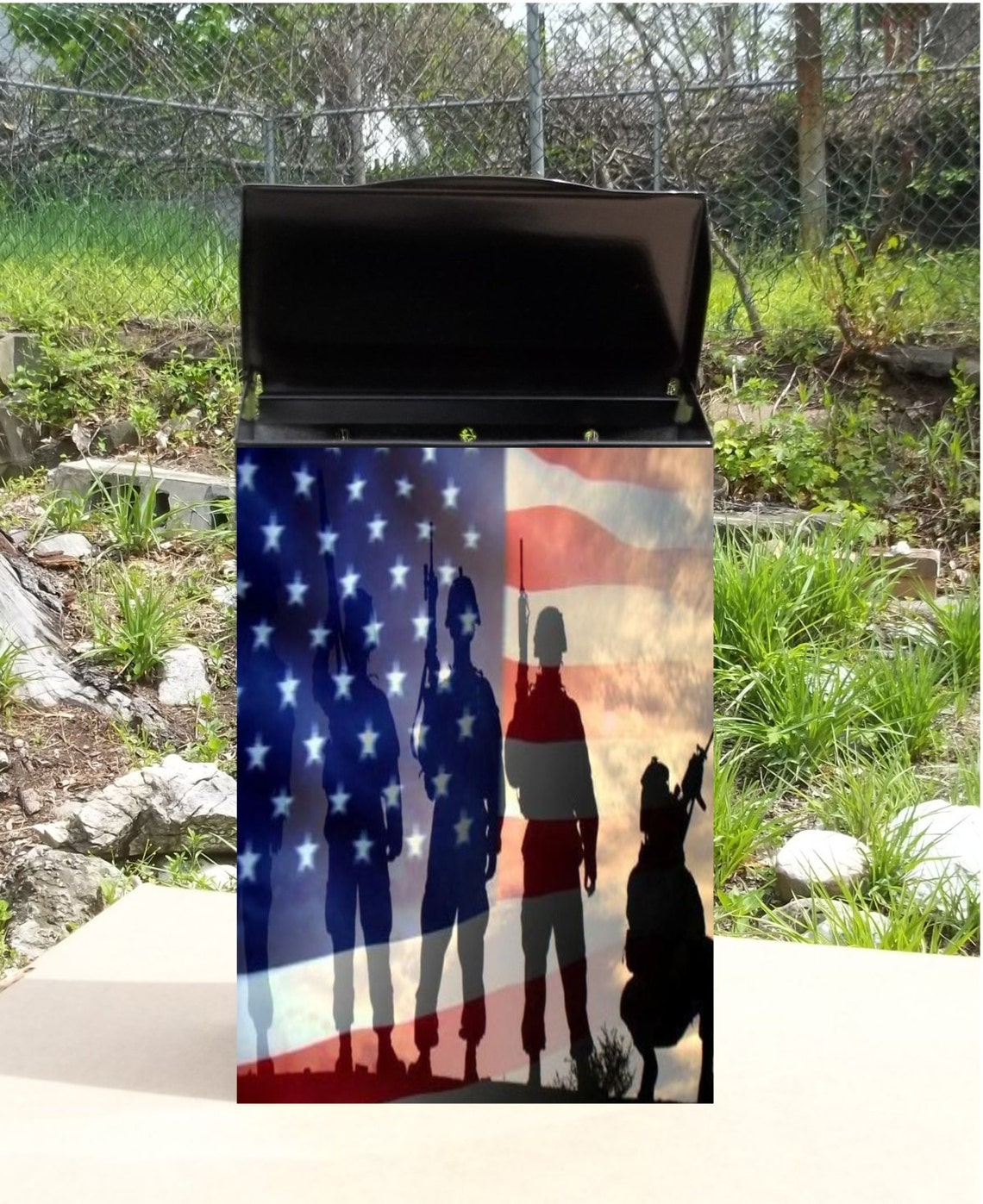 Soldiers and Flag Wall Mounted Mailbox - Etsy
