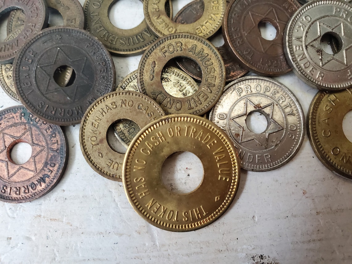 20 Vintage Arcade Tokens Charms Coins Metal Game Amusement - Etsy