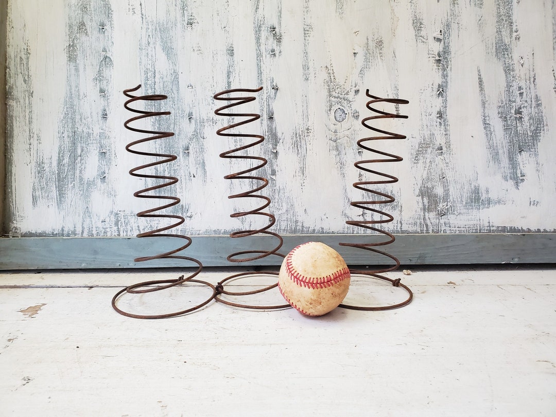 3 Tall Vintage Rusty Bed Springs , Rusted Wire Bedsprings Mattress ...
