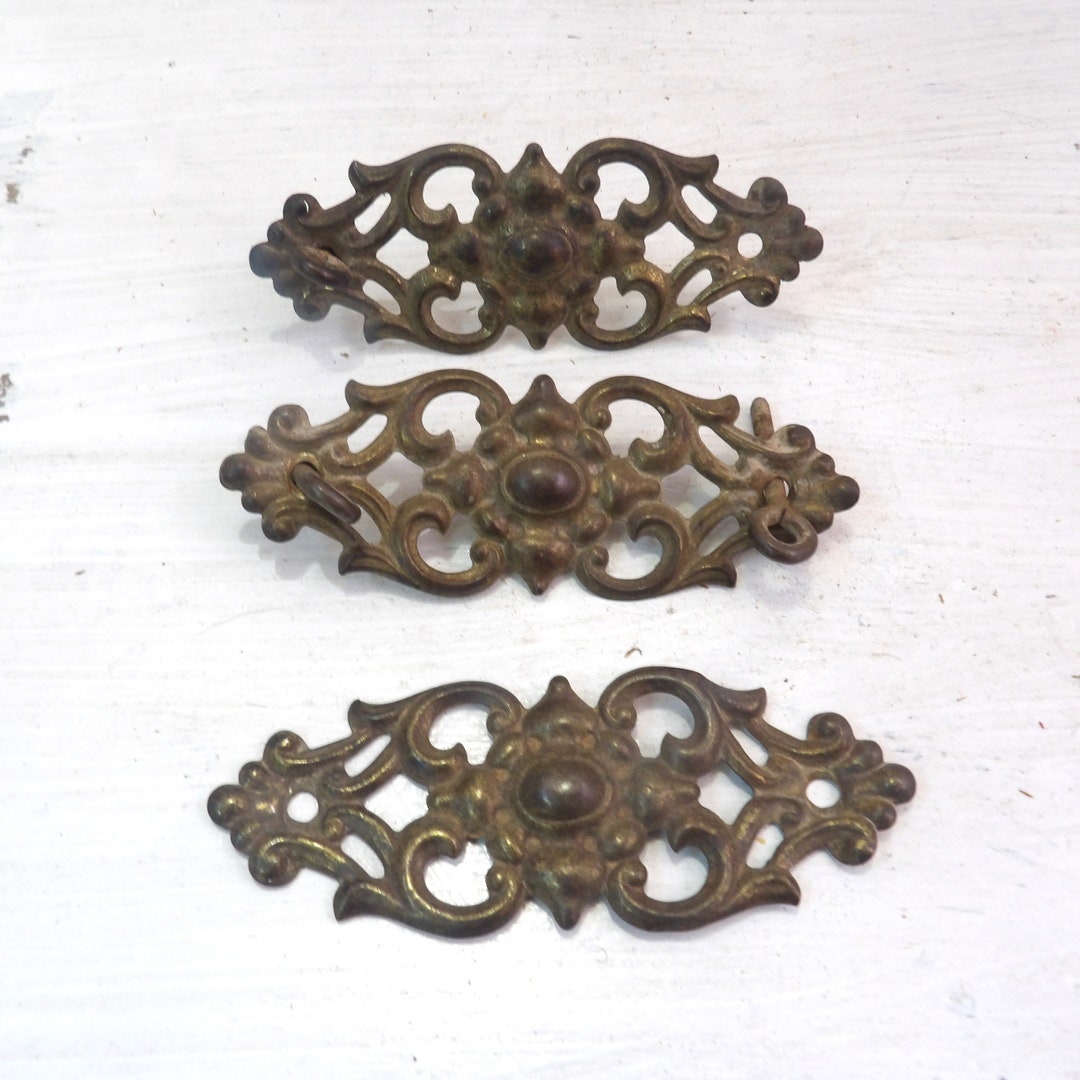 3 Antique Handle Back Plates Backplates Vintage Pressed - Etsy