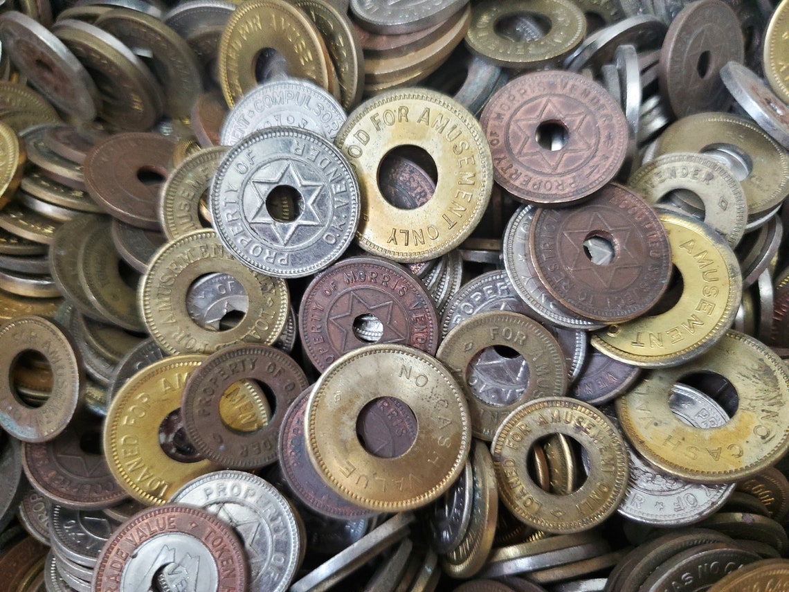 20 Vintage Arcade Tokens Charms Coins Metal Game Amusement - Etsy