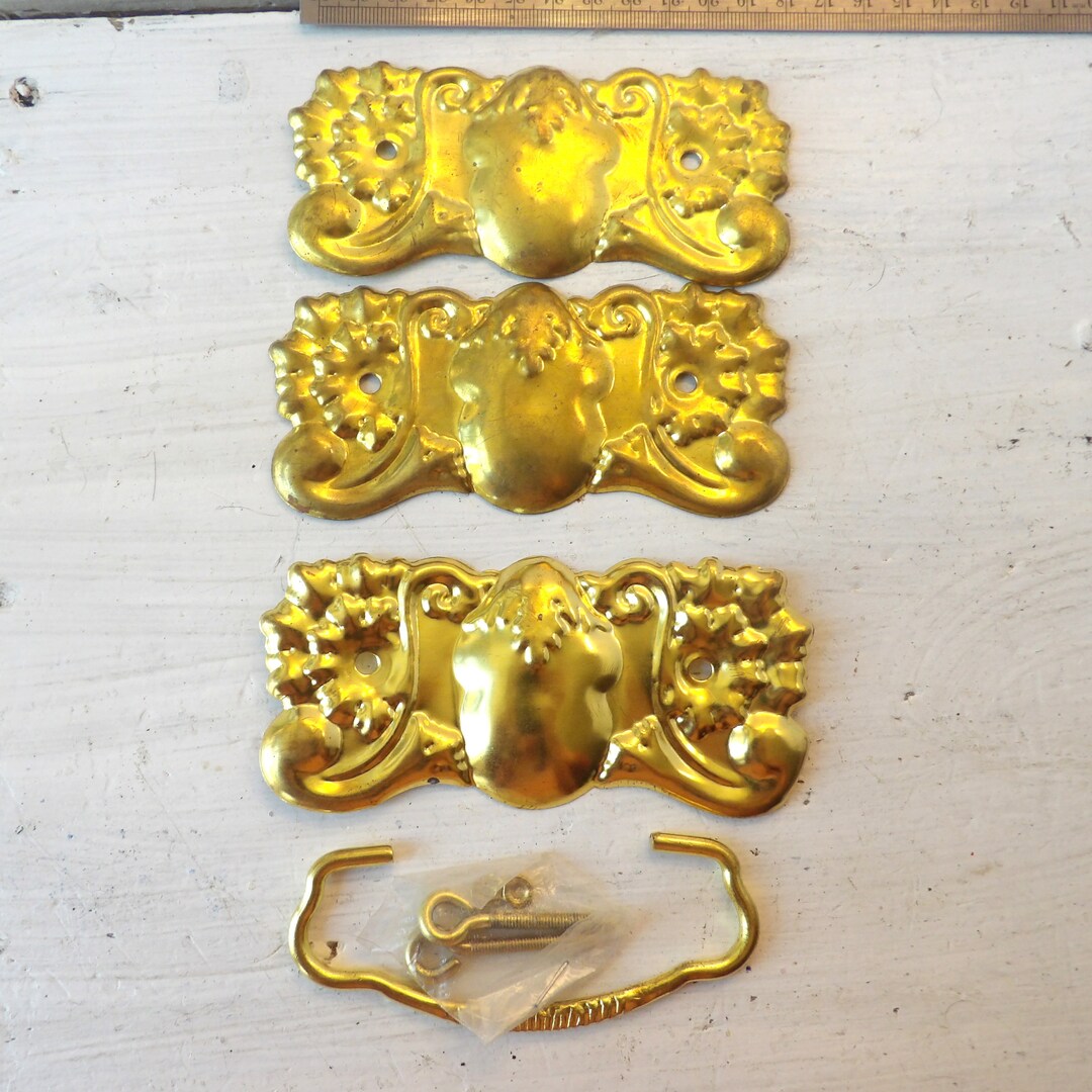 3 Vintage Brass Pull Handle Back Plates Backplates , Stamped Pressed ...