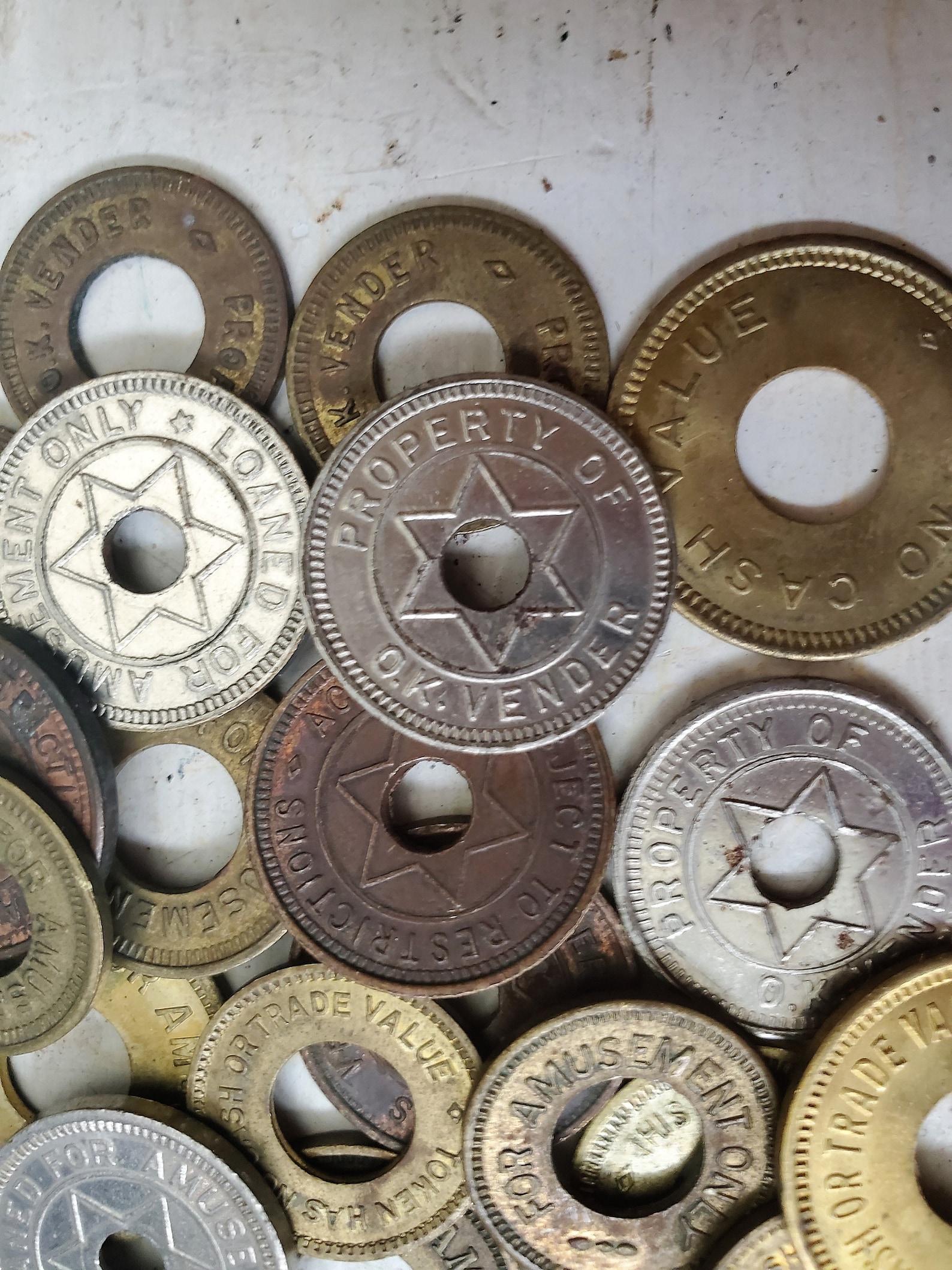 20 Vintage Arcade Tokens Charms Coins Metal Game Amusement - Etsy