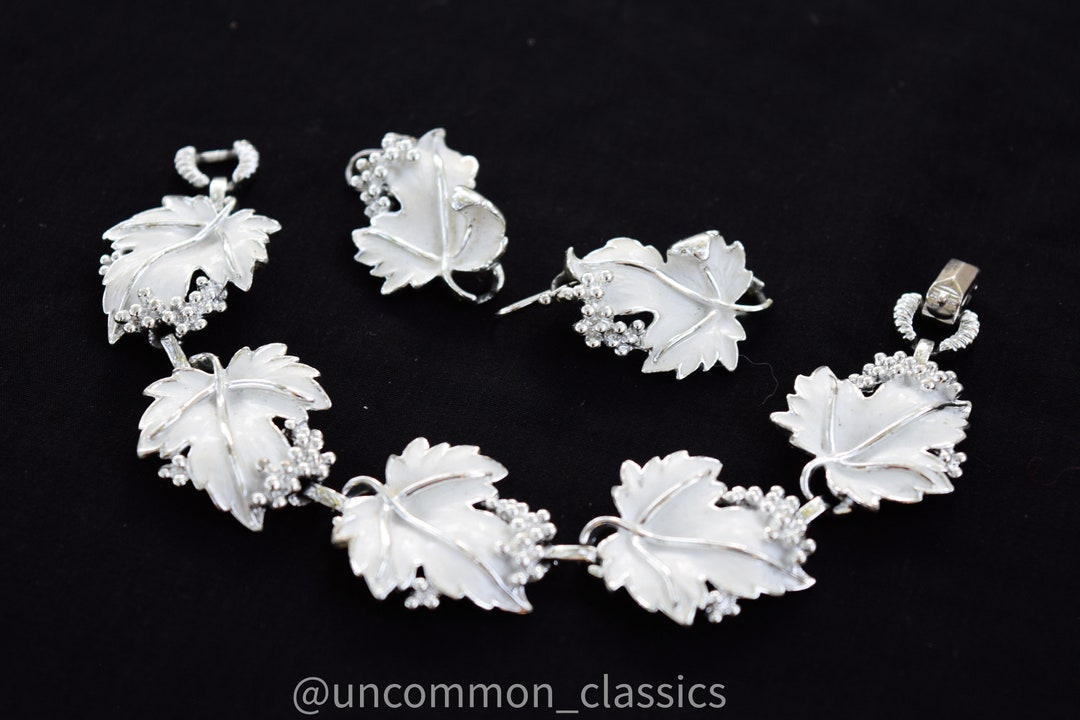Sarah Coventry Set. Matching Earring and Bracelet Set From the 1961 ...