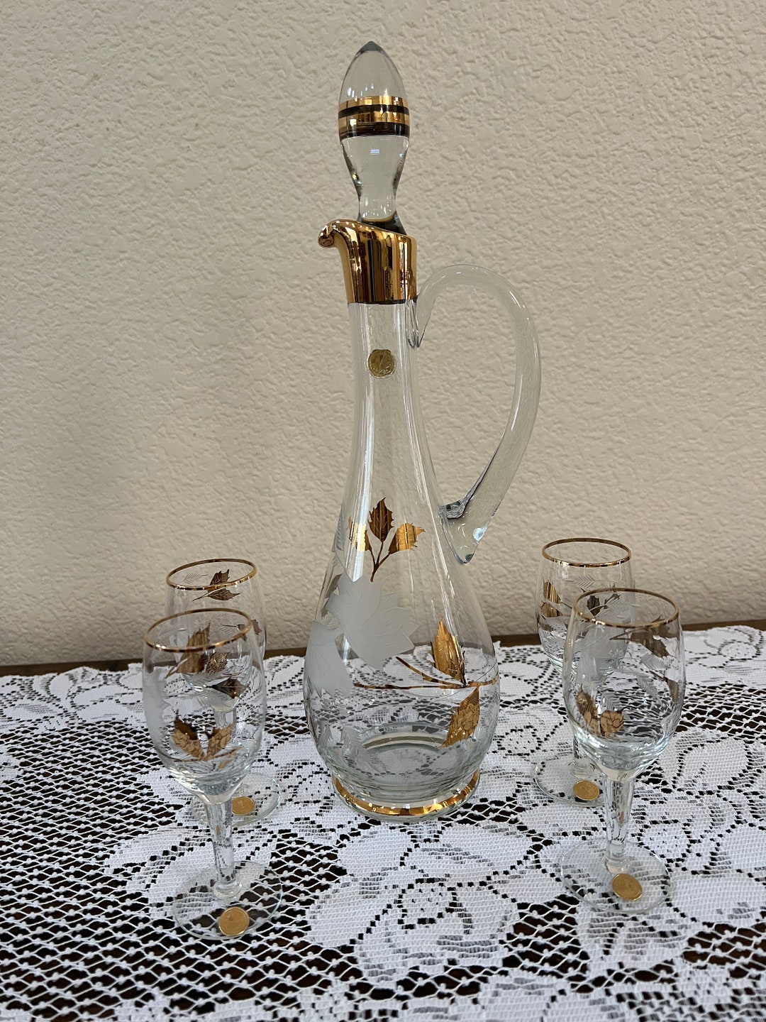 Vintage Etched Cordial Liquorer Decanter & 4 Glasses With Gold Accents ...