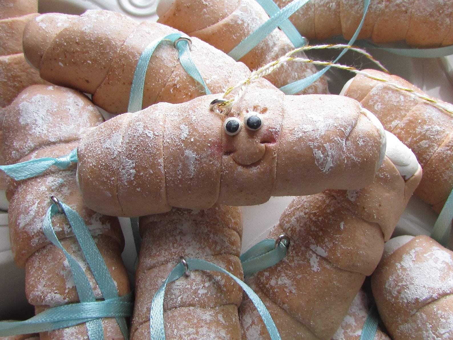 Lady Lock Christmas Ornament Bakery Baking Cookie Tradtional Christmas ...