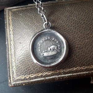 A Bon Chat Bon Rat..... Antique Wax Seal Pendant. Good Cat - Etsy