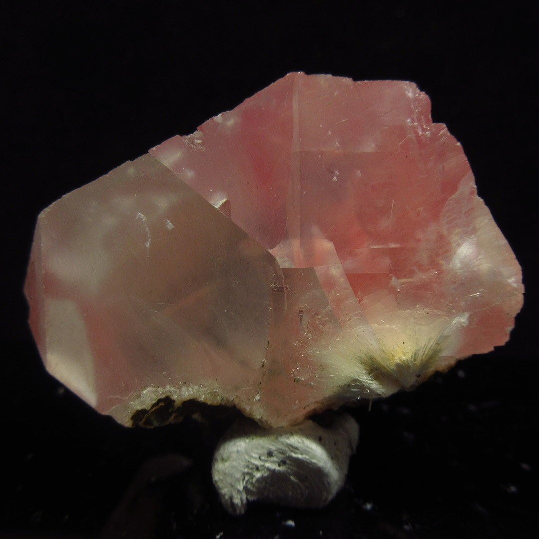 New Find : Reddish Pink Calcite With Mesolite From Moldy Raspberry ...