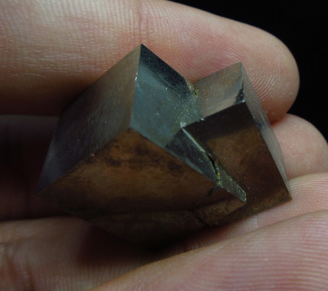 Natural Interlocking Cubical Pyrite non-precious Natural Stones 3064 - Etsy