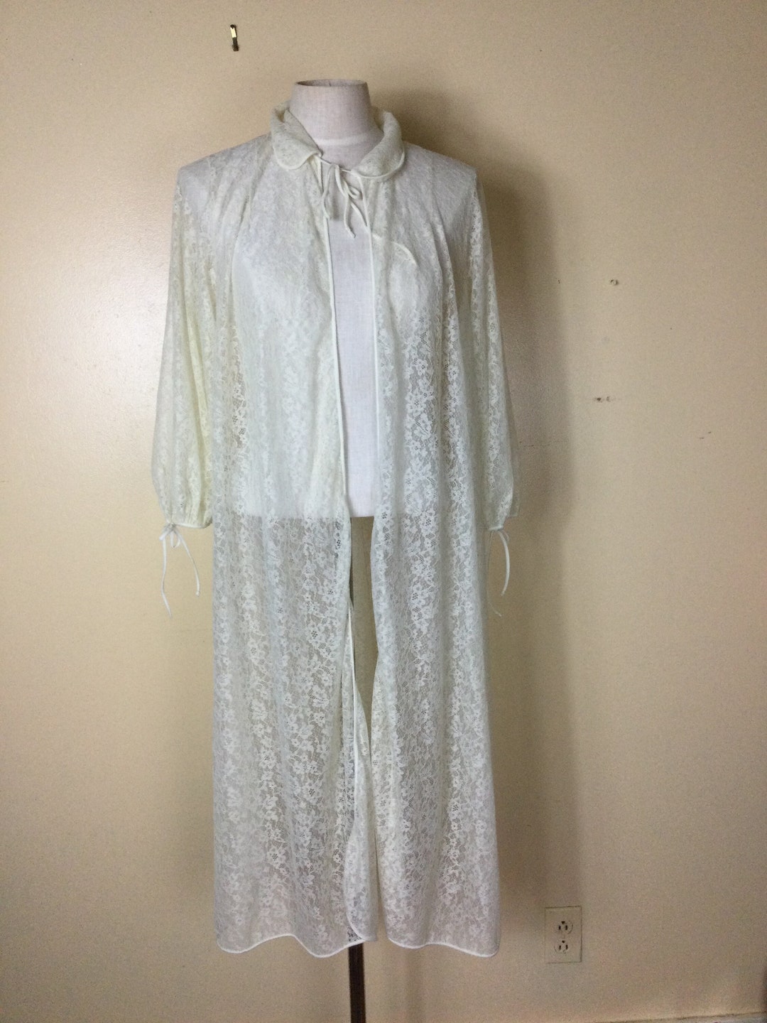 Vintage 50s Ivory Lace Peignoir , Ivory Duster , Sm med Bridal Lingerie ...