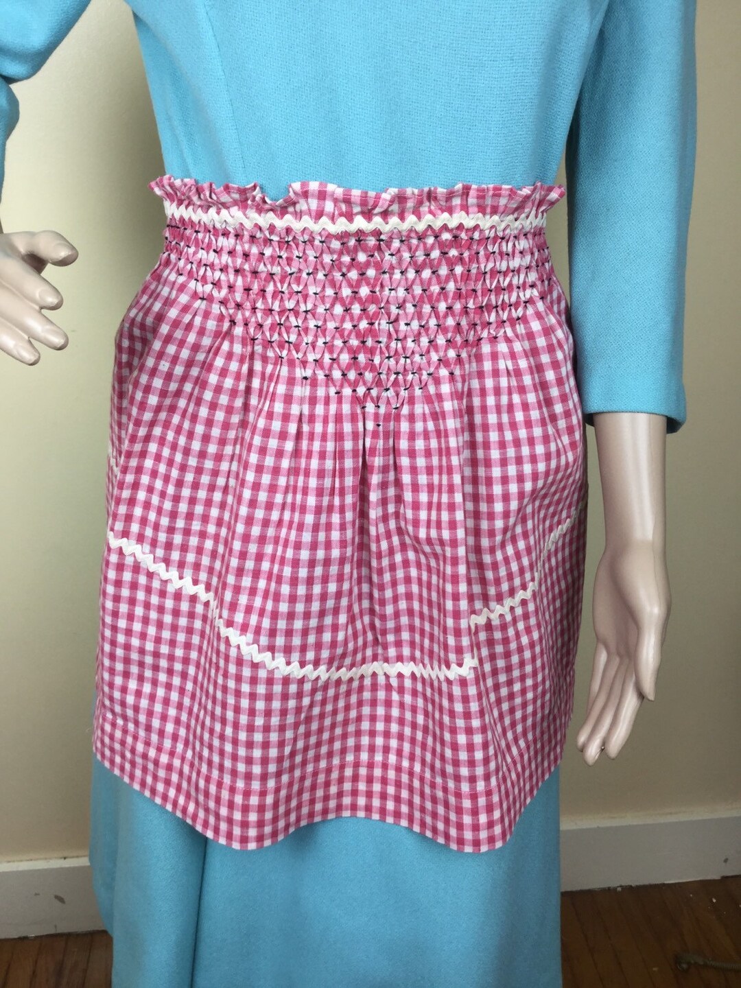 Vintage 50S Apron 50s Red Gingham Homemakers Apron EMBROIDERED TRIM - Etsy