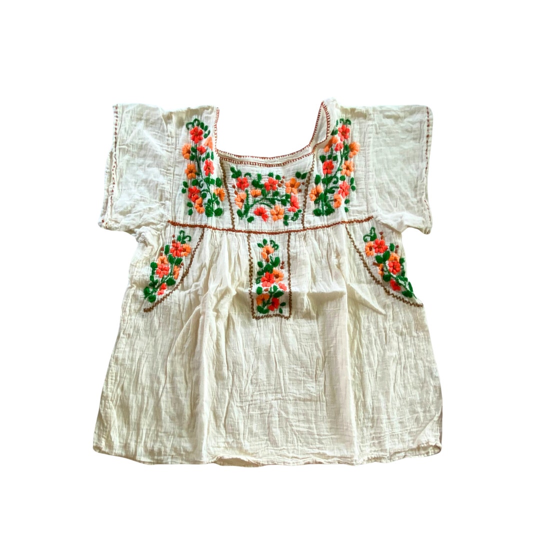 Women’s Floral Embroidery Bohemian Peasant Style Short Sleeve Blouse ...