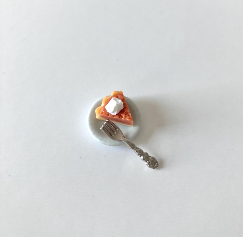 World's Tiniest Pumpkin Pie/ Tiny Pumpkin Pie on a Plate/ Miniature ...