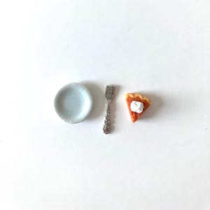 World's Tiniest Pumpkin Pie/ Tiny Pumpkin Pie on a Plate/ Miniature ...