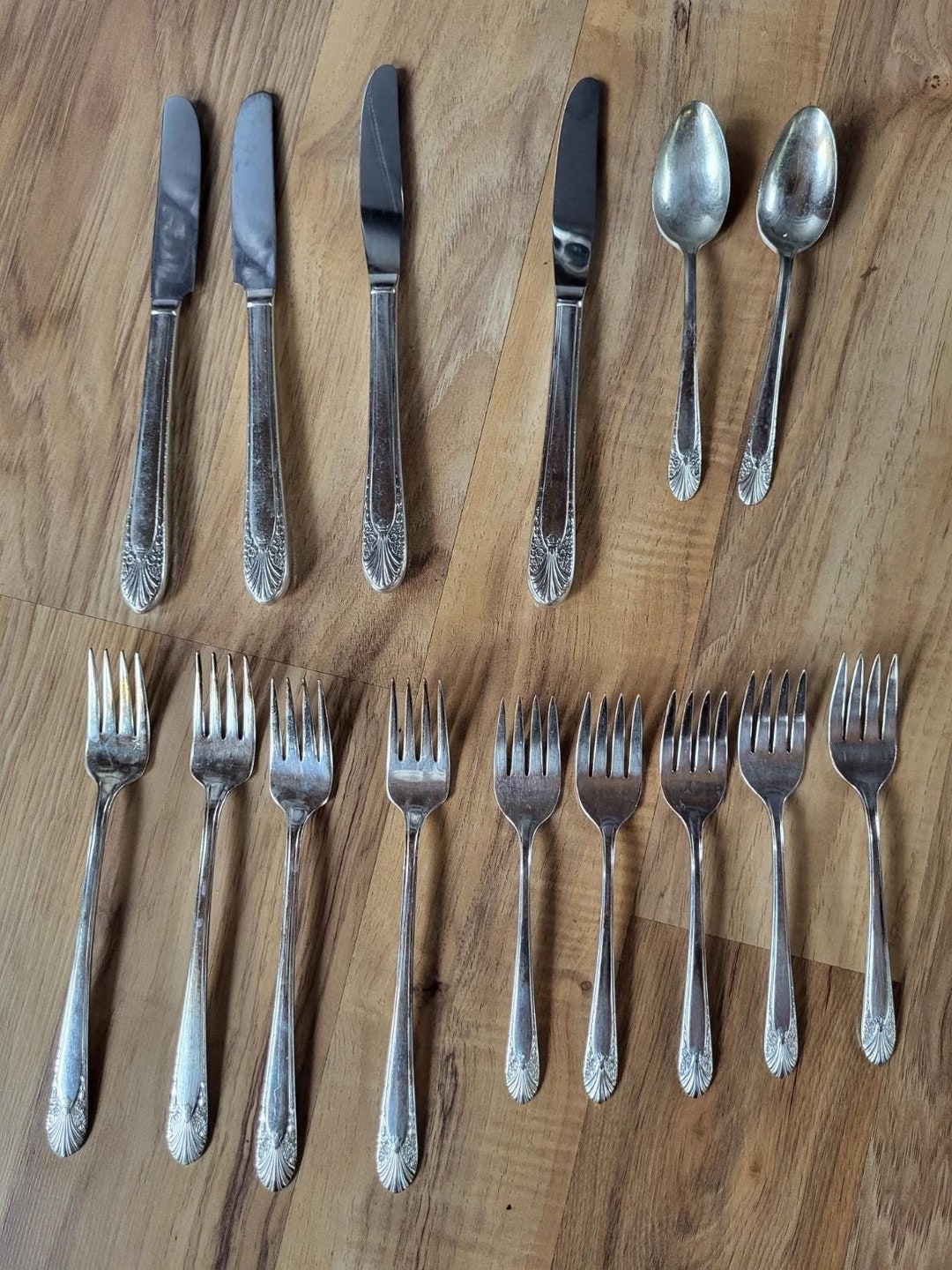 Vintage 69 Piece Crown Silverplate Radiance 1939 Silverware Flatware ...