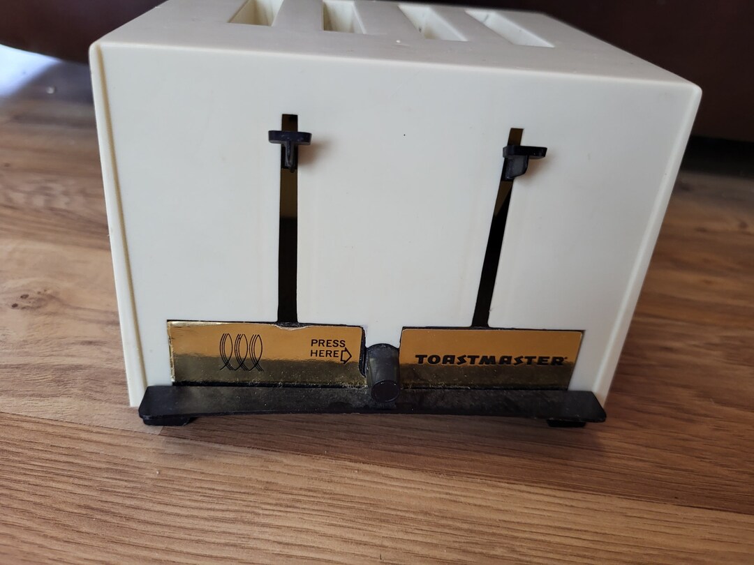 Vintage Child's Plastic Toastmaster Toaster - Etsy