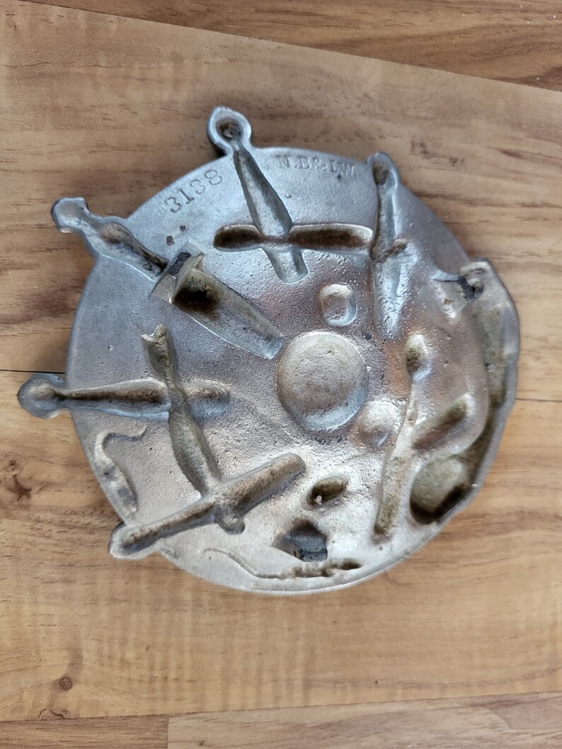 Antique Cast Iron N.B. & I.W. Bowling Pins Mice Ashtray 3138 - Etsy