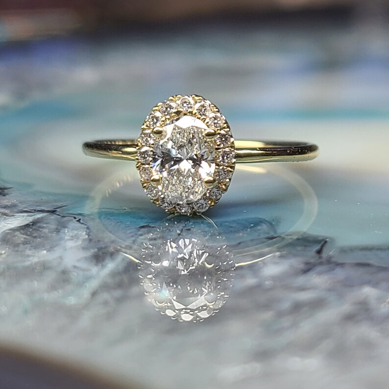 Lab Grown Oval Diamond Engagement Ring. - Etsy