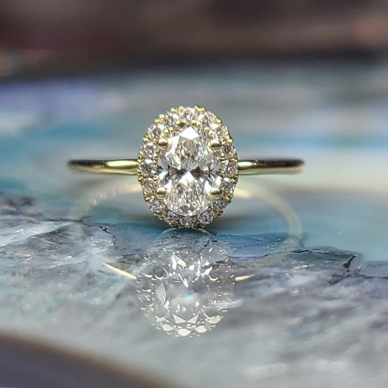 Lab Grown Oval Diamond Engagement Ring. - Etsy