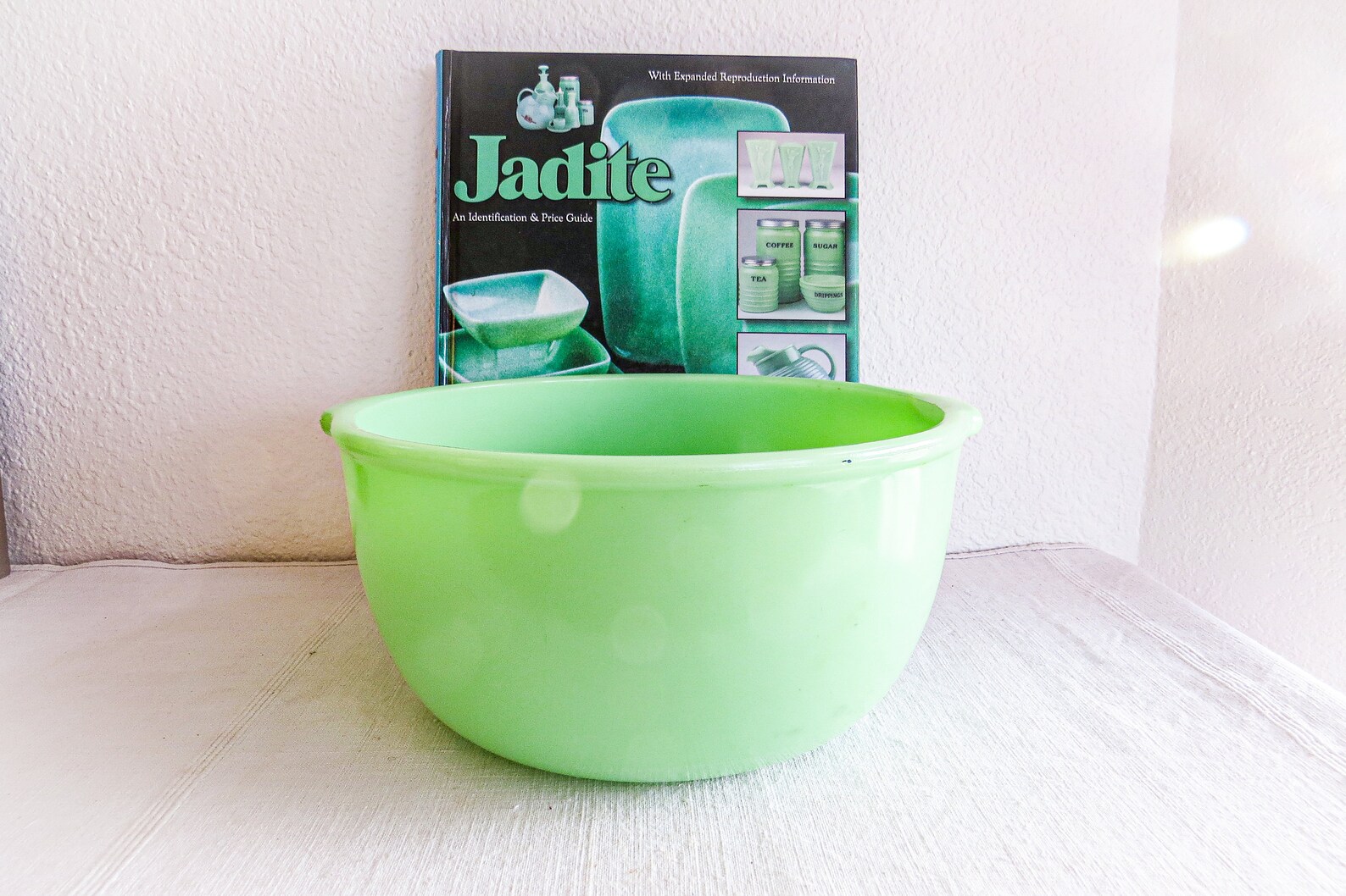 Vintage Jadeite Mixing Bowl Large Size With Tab Handles. | Etsy