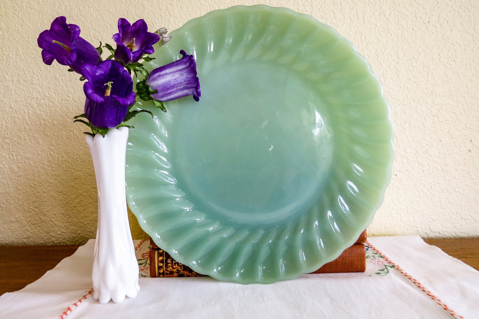 Vintage Jadeite Shell Dinner Plate Scalloped Edge and a - Etsy