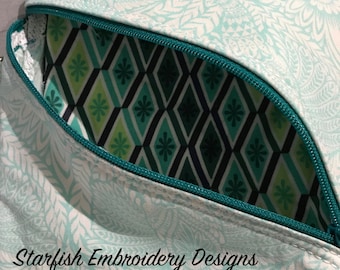 In the Hoop Blank Diagonal Zipper Pouch for Vinyl or Cloth 6x10, 5x7 ...