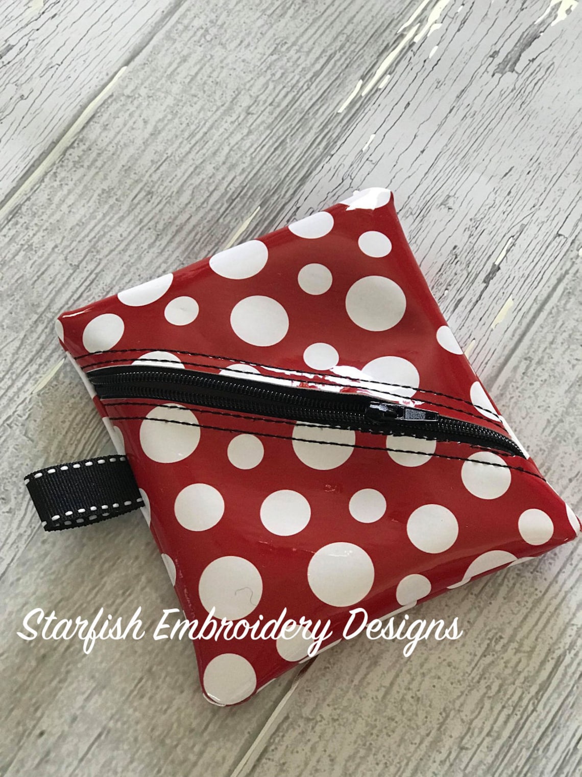 In the Hoop Blank Diagonal Zipper Pouch for Vinyl or Cloth - 6x10, 5x7 ...