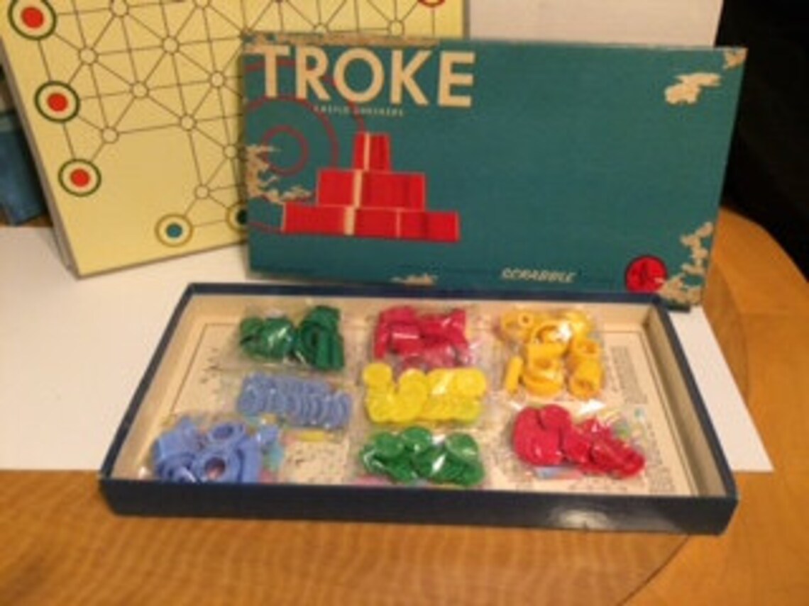TROKE Castle Checkers 1961 Selchow & Righter Game - Etsy