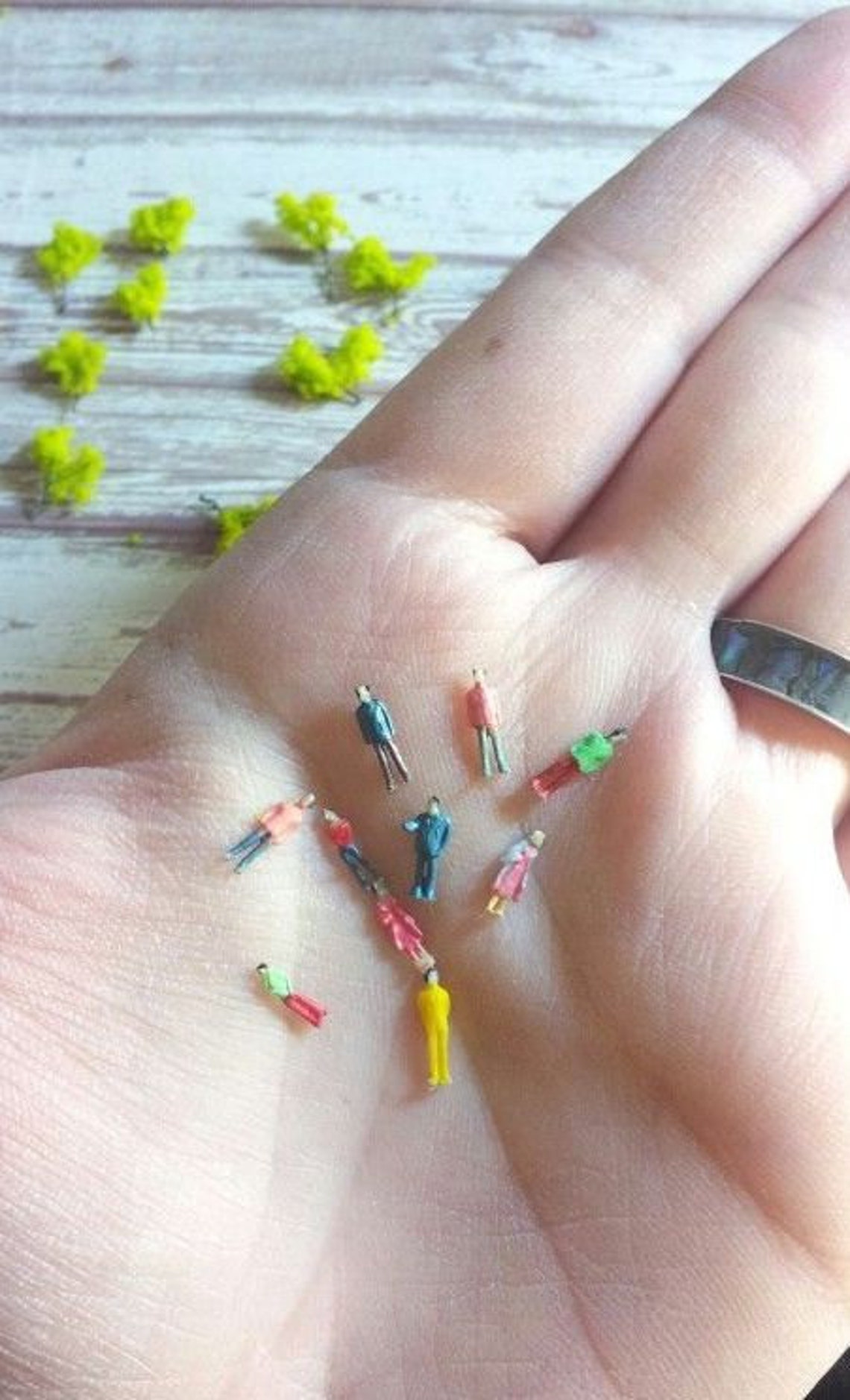 10 Small Micro Miniature Plastic People Figures Diorama or - Etsy