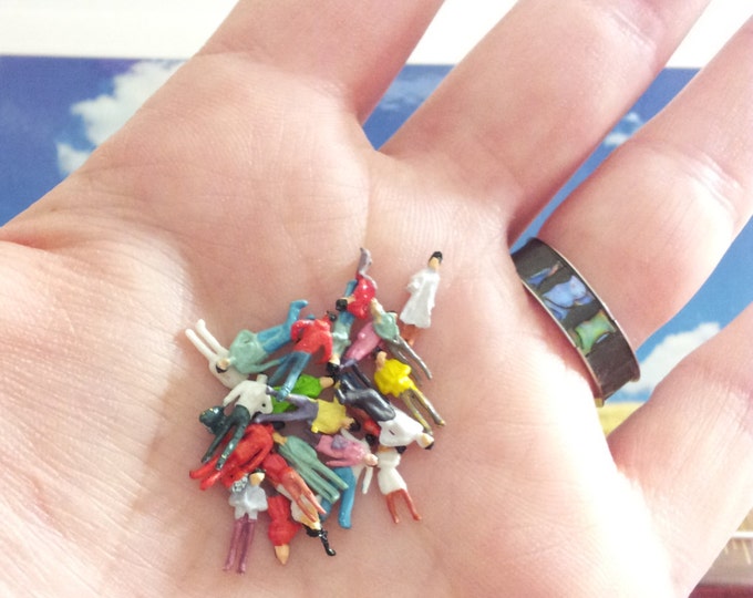 SALE 10 Micro Miniature Plastic People Figures Diorama or Glass Ball ...