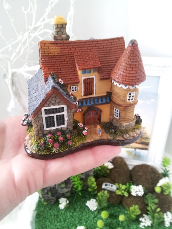 Resin house for your diorama or terrarium scene | Etsy